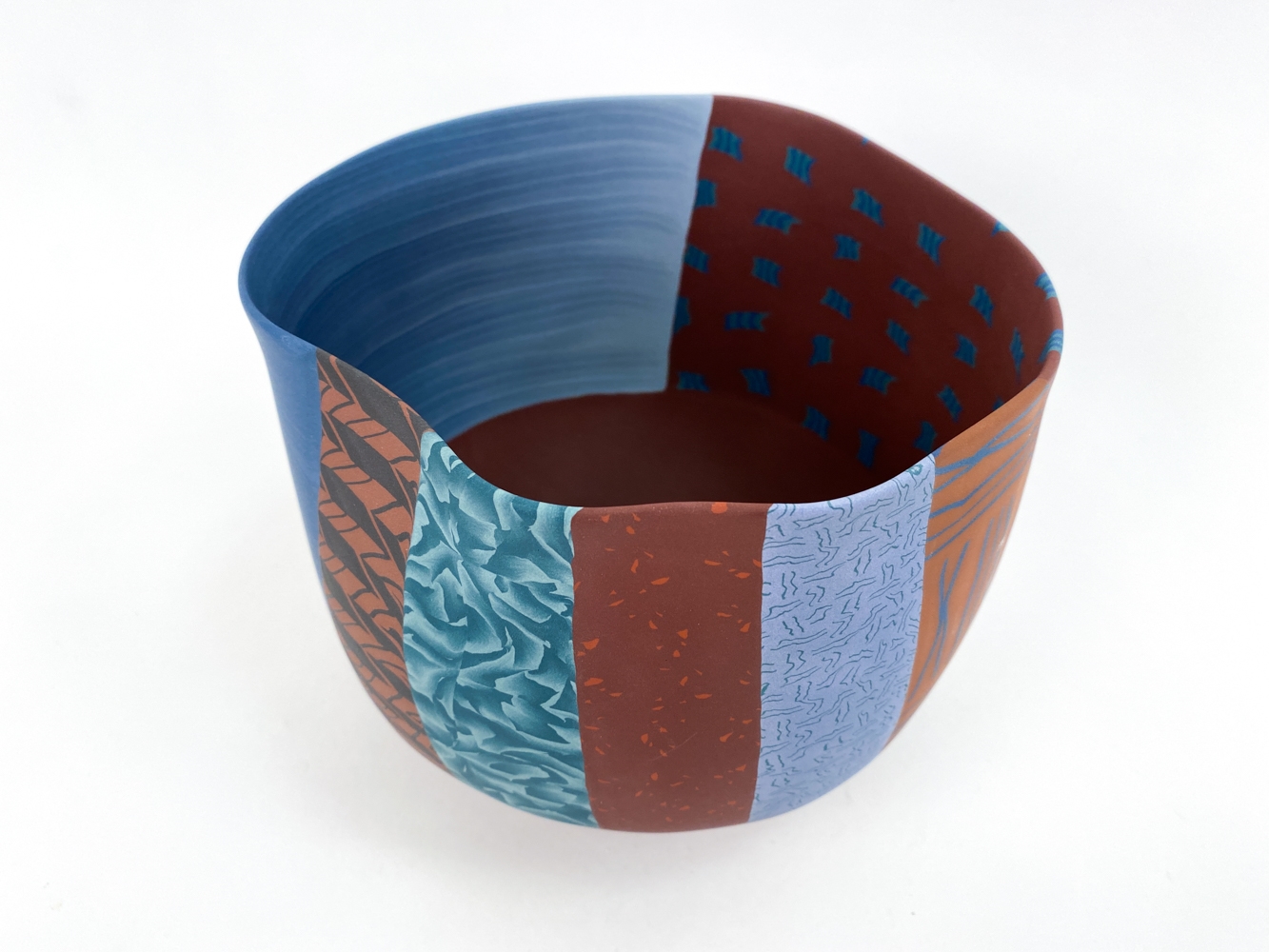 Thomas Hoadley | THOMAS HOADLEY NERIKOMI STUDIO POTTERY VASE | MutualArt