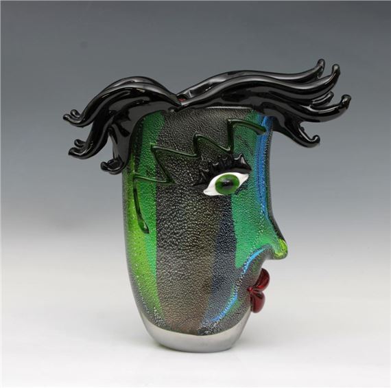 Pablo Picasso | Glass Picasso tribute vase | MutualArt