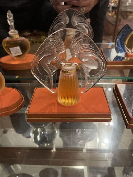 René Lalique | Lalique Ondine Perfume bottle Sculpted and molded ...