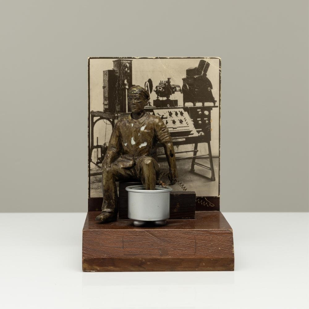 Stephen Hale | A vintage model display of Stephen Hale being ...