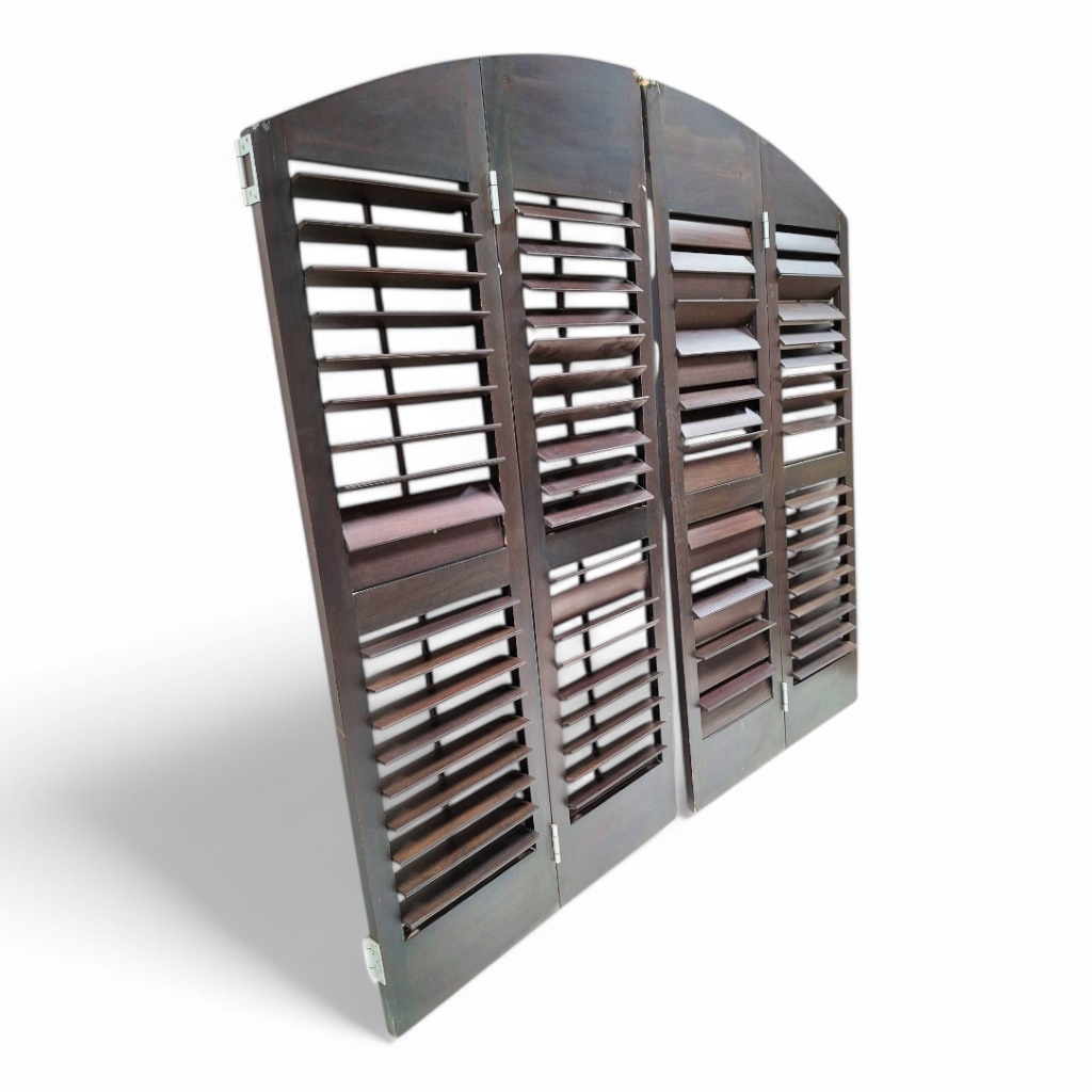Louvre | LOVELY MAHOGANY TONED LOUVRE DESIGN CURVE 2 PANEL CANADIAN ...