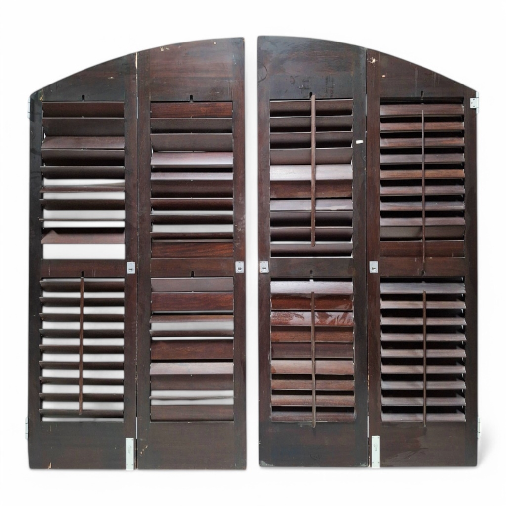 Louvre | LOVELY MAHOGANY TONED LOUVRE DESIGN CURVE 2 PANEL CANADIAN ...