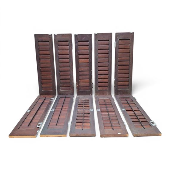 Louvre | 10 X MAHOGANY TONED LOUVRE DESIGN SINGLE PANEL CANADIAN ...