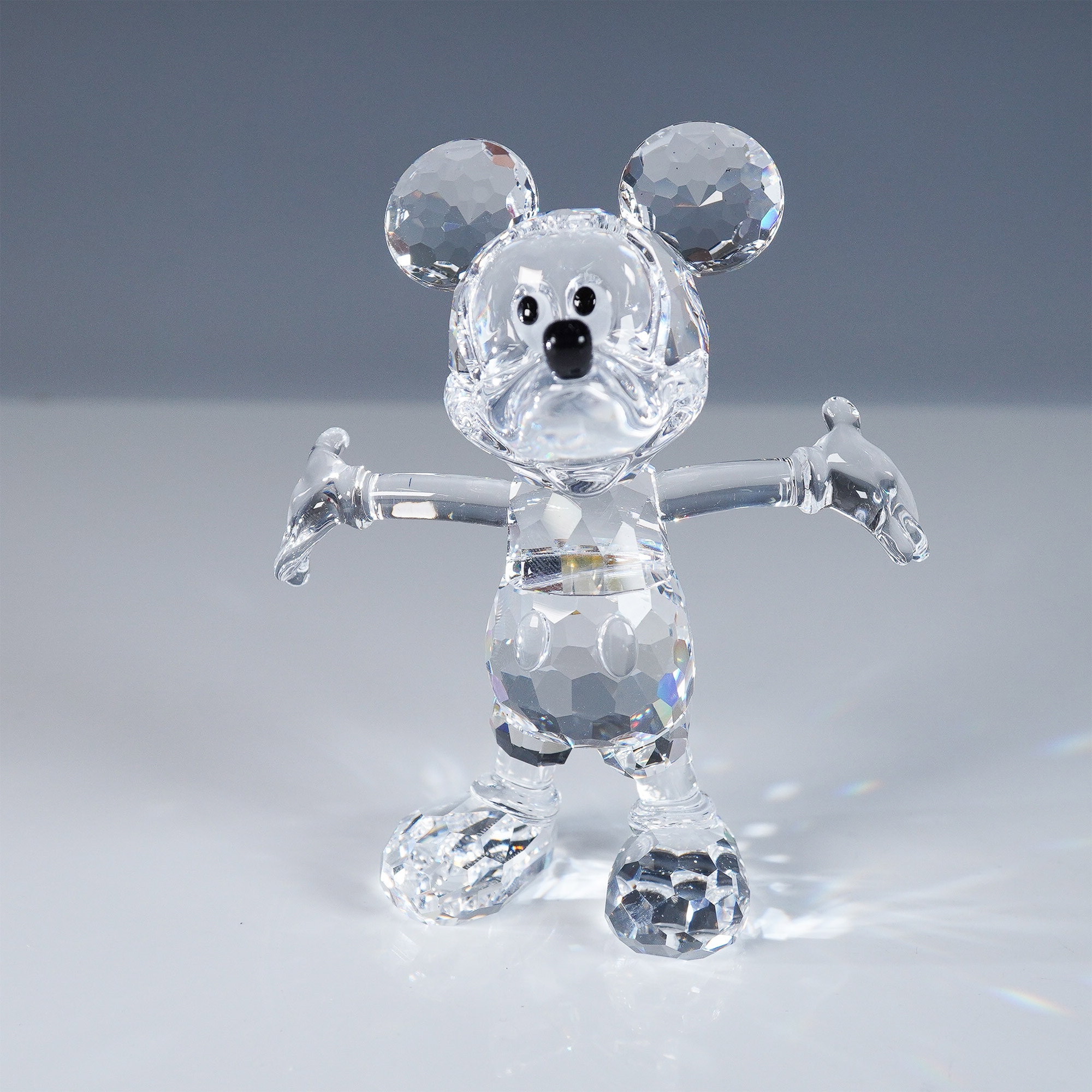 Swarovski | Swarovski Crystal Figurine, Mickey Mouse, Disney Showcase ...