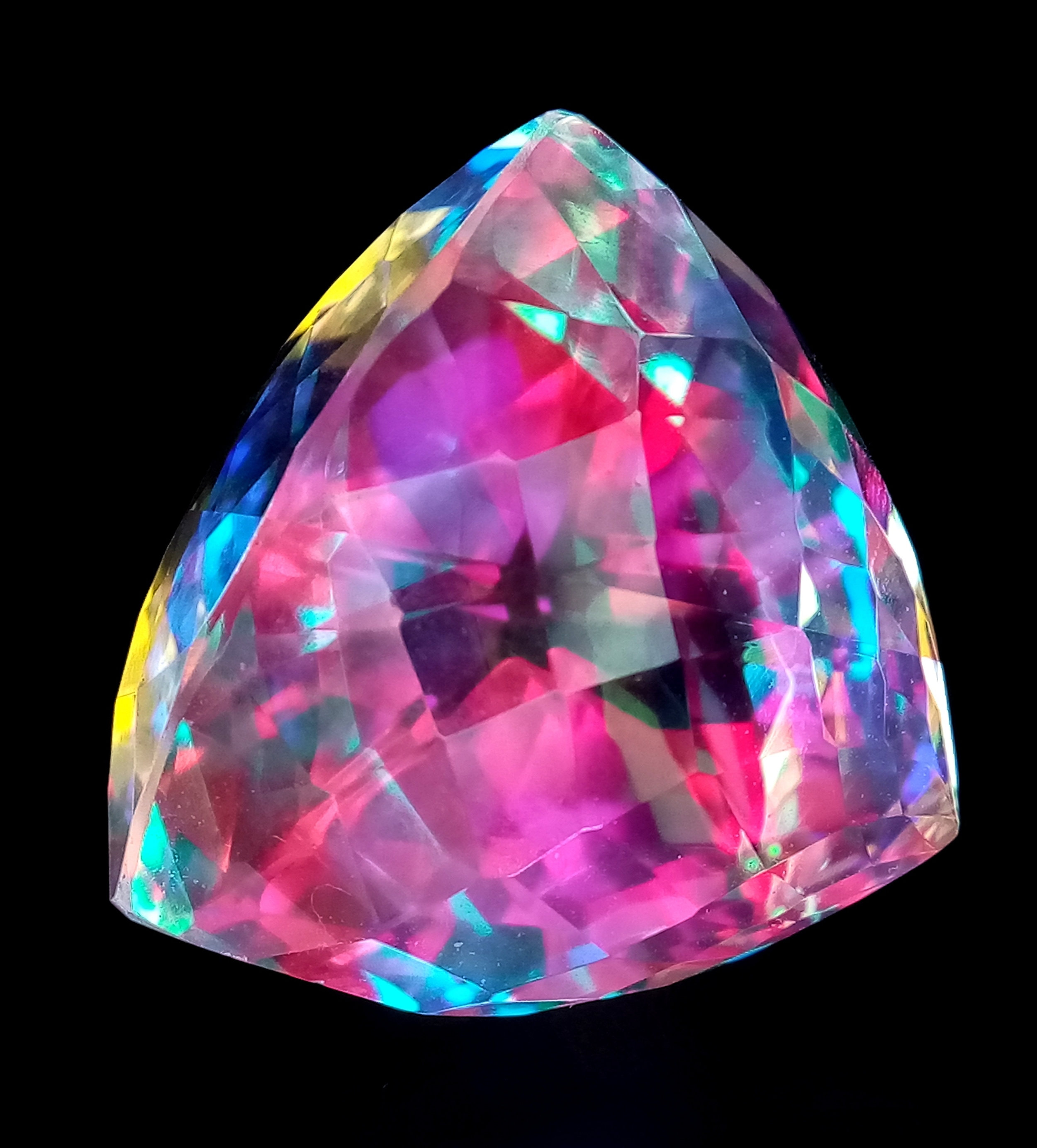 Rainbow | A truly mesmerising MYSTIC QUARTZ of large proportions ...