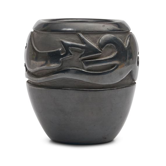Margaret Tafoya | A Margaret Tafoya blackware pottery jar (1904 ...