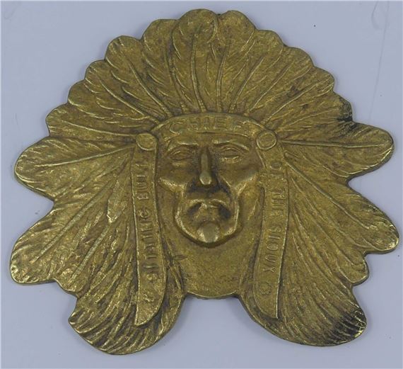 Elvis Presley | Elvis Presley owned brass belt buckle depicting a ...