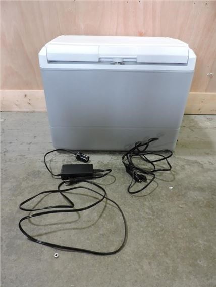 Trevor Coleman | COLEMAN POWERCHILL THERMOELECTRIC ICELESS COOLER ...