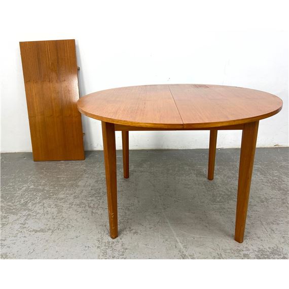 Danish Modern | Danish Modern Denmark Teak Dining Table with leaf. Mid ...