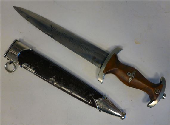 Blade | A German Nazi SA dagger with a brown wooden handgrip | MutualArt