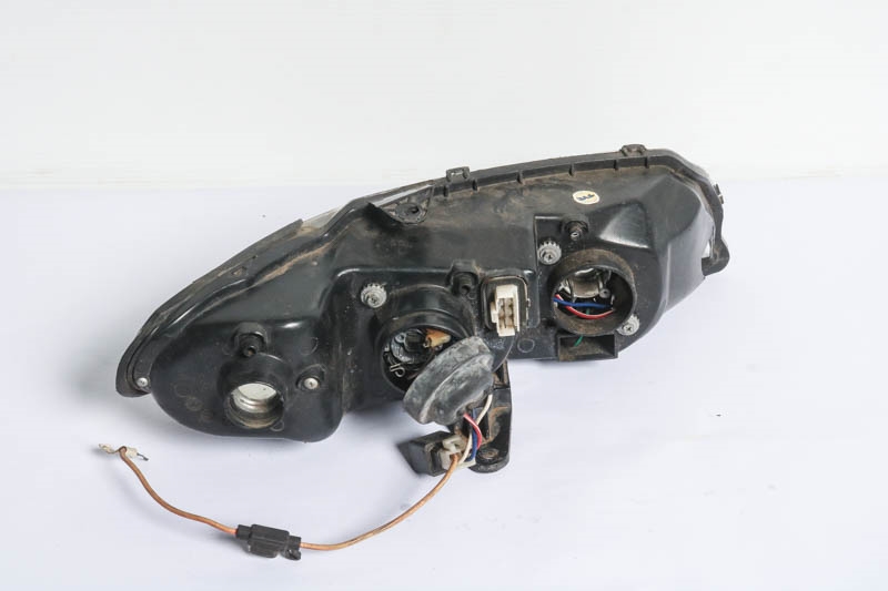 Holden | A Holden Commodore Statesman 1997 - 2000 'Black Altezza ...