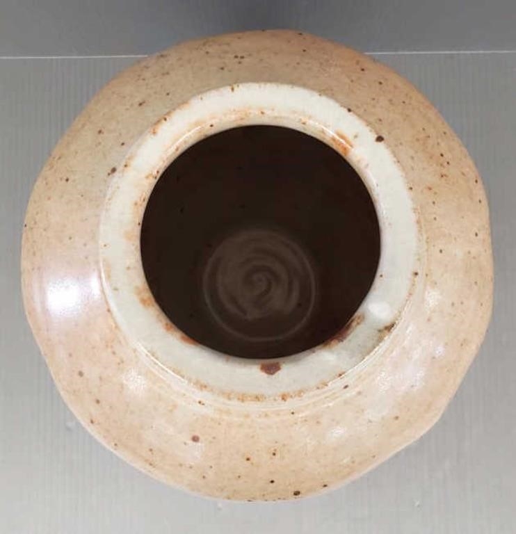 Warren MacKenzie | Lg Warren Mackenzie studio pottery vase with | MutualArt