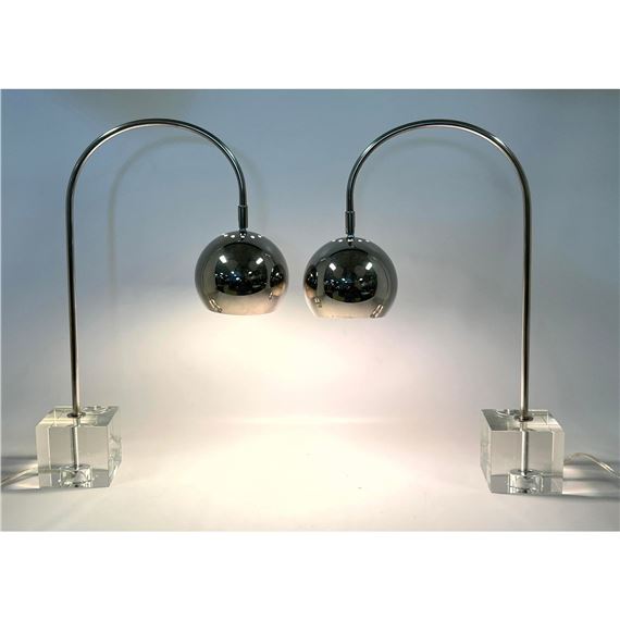 Drexel | Pr. Drexel heritage goose neck eyeball lamps | MutualArt