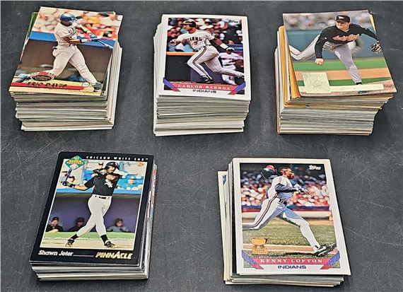 Topps | D) Assorted MLB Trading Cards | MutualArt