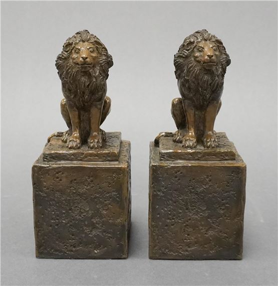 Hamilton | Pair of Hamilton Studios Gilt Composition Lion Bookends, H ...