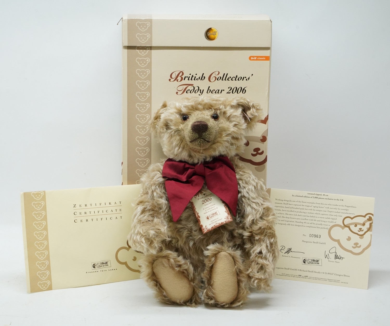 Unknown | Teddy Bear 2006 'Old Brown Bear (2006) | MutualArt