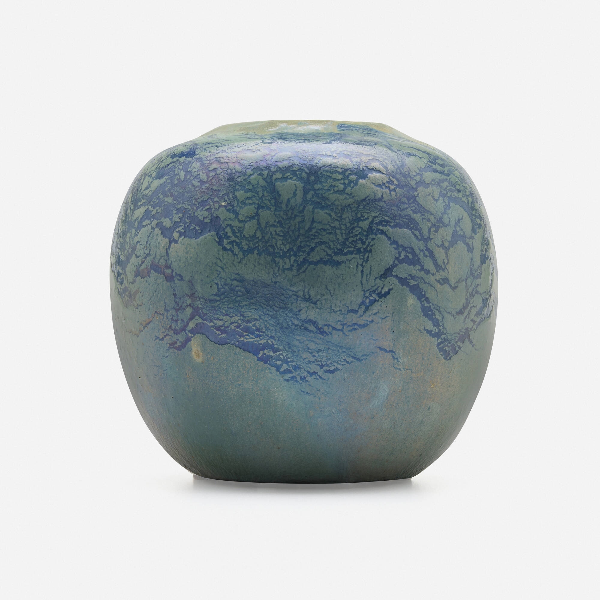 Mary Chase Perry Stratton | Fine vase (1915 - 1930) | MutualArt