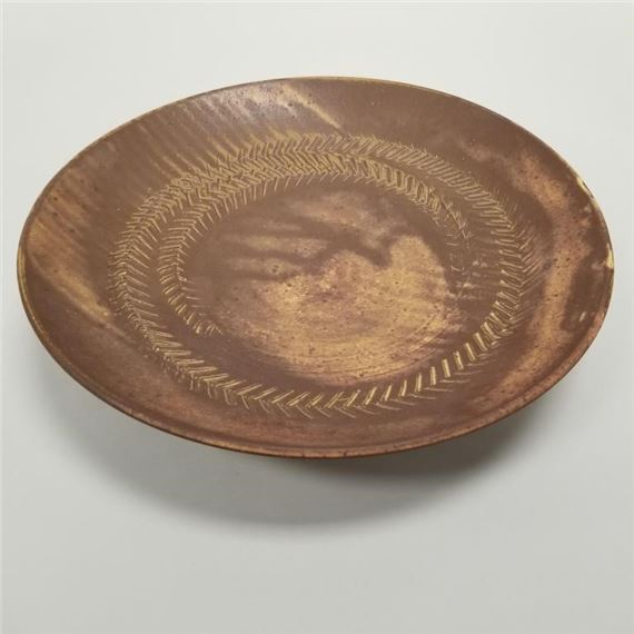 Warren MacKenzie | Large platter | MutualArt
