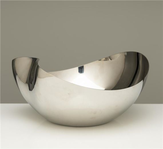 Robert Welch | A Robert Welch stainless steel bowl (H:14cm x W:28cm ...