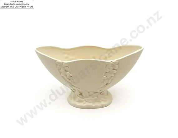 Crown Lynn | Crown Lynn Trough Vase | MutualArt