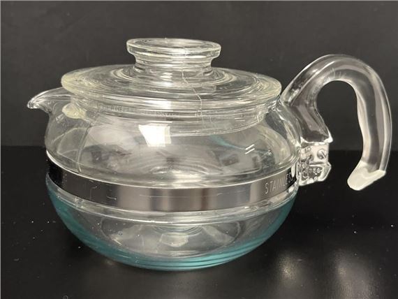 Pyrex | Vtg Pyrex Glass Teapot 8446B | MutualArt
