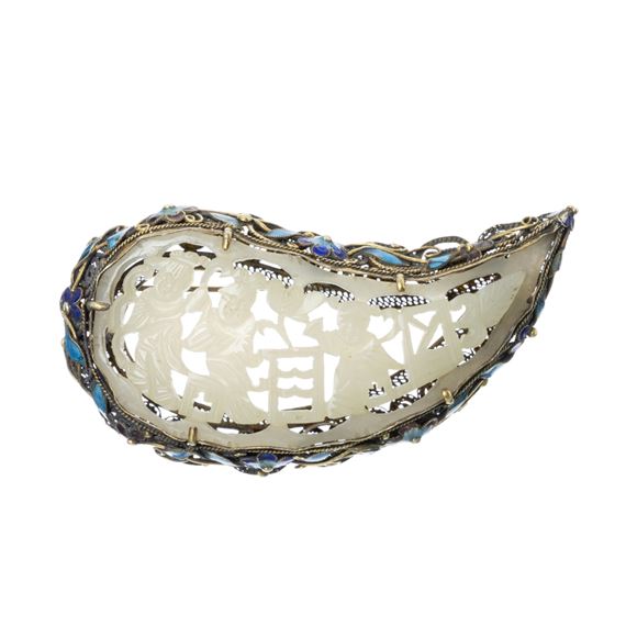 Minguo | Silver and jade pin from China, Minguo | MutualArt