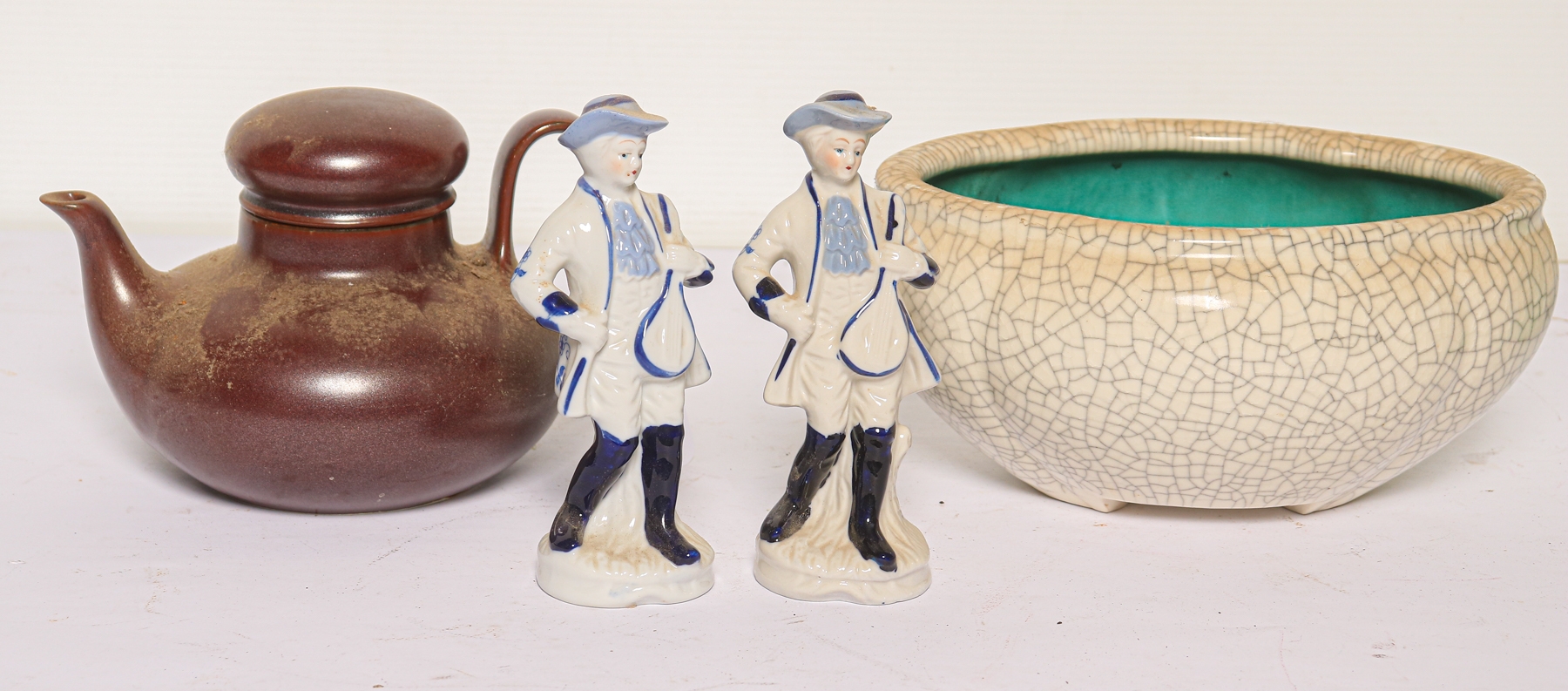 Planter | A bundle of ceramics | MutualArt