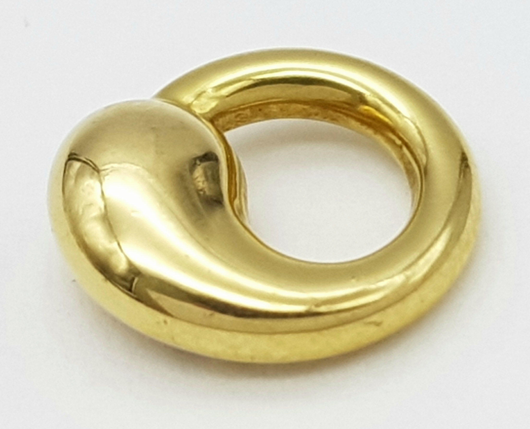 Elsa Peretti | A TIFFANY AND CO ELSA PERETTI ETERNAL CIRCLE (1239 ...