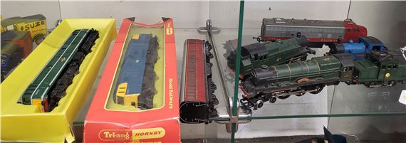 Diesel | Triang | MutualArt