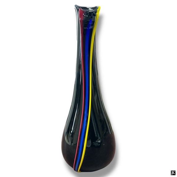 Kato Kogei | Kato Kogei Japanese Art Glass Vase | MutualArt