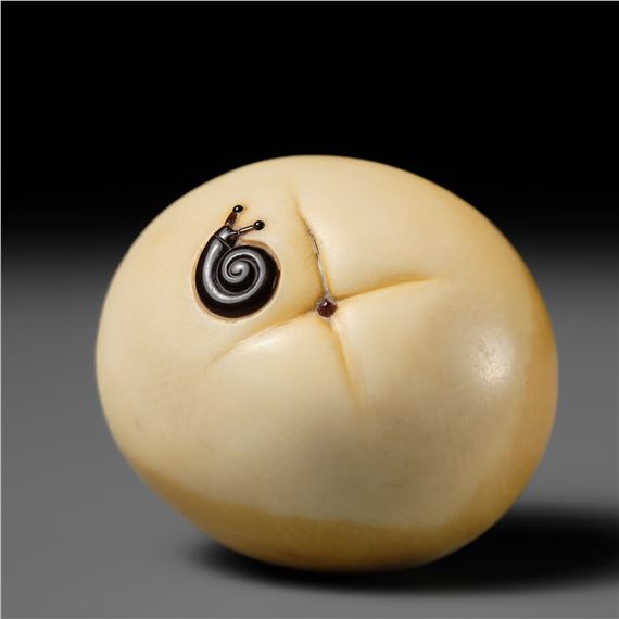 Hakuryu | UNSHO HAKURYU: A FINE IVORY NETSUKE OF A PERSIMMON WITH ...