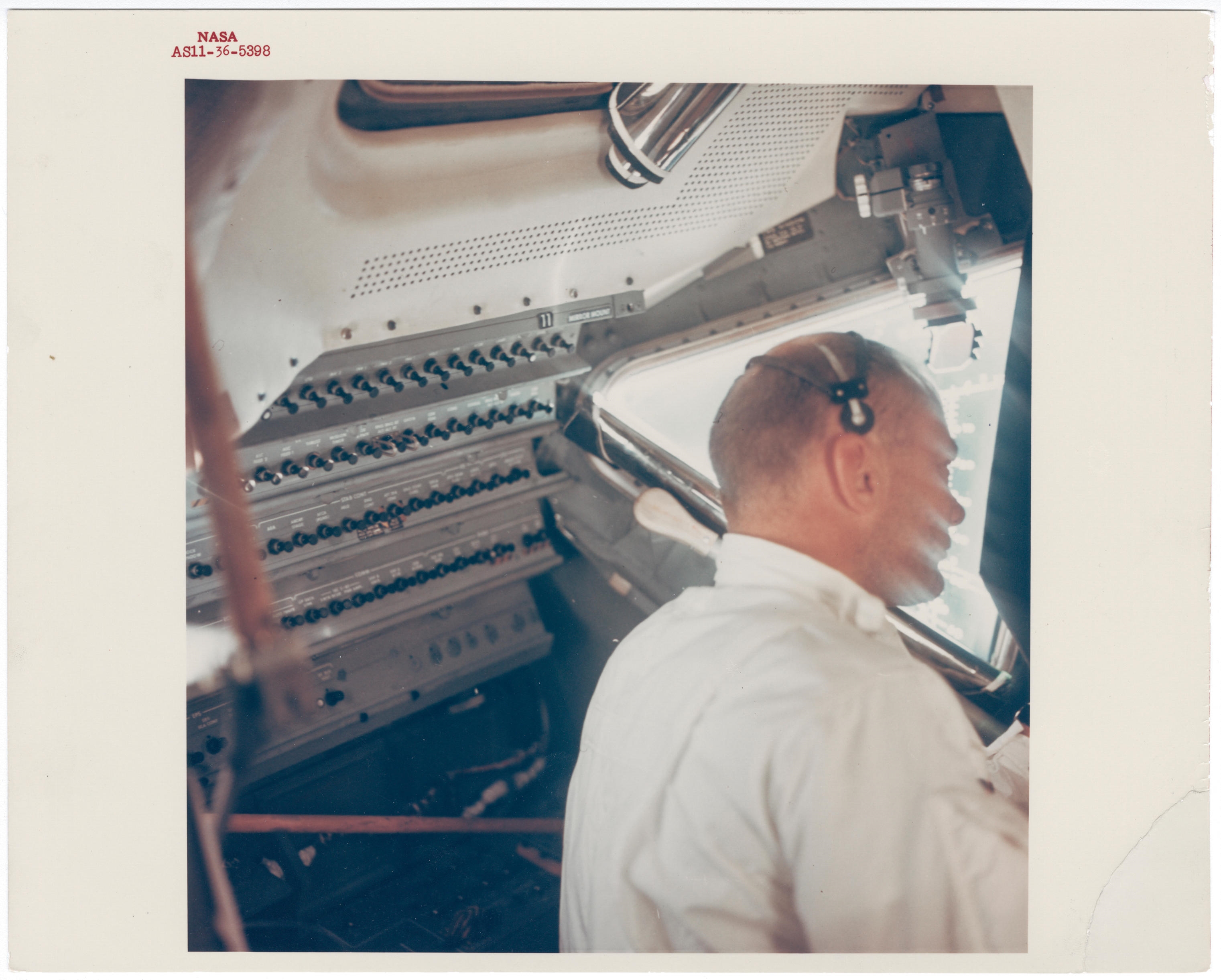 Neil Armstrong | [Apollo 11] BUZZ ALDRIN ABOARD LM EAGLE EN ROUTE TO ...