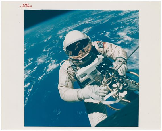 James McDivitt | [Gemini IV] THE FIRST-EVER PHOTOGRAPH OF A HUMAN IN ...