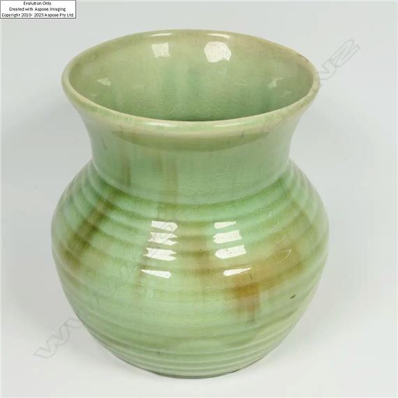 Crown Lynn | Crown Lynn Ambrico vase (1948) | MutualArt