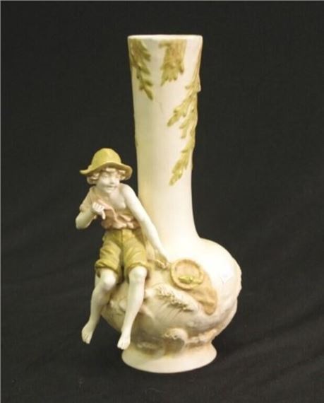 Royal Dux | Royal Dux porcelain vase | MutualArt