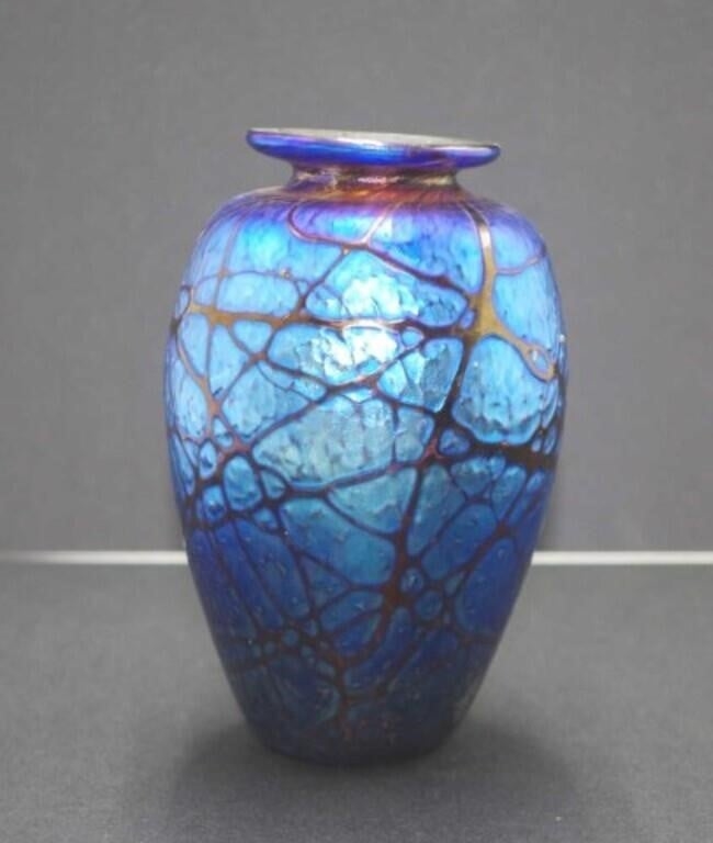 Colin Heaney | Colin Heaney Iridescent Art Glass Vase | MutualArt