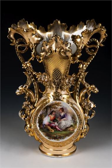 Isabelino | Jarrón Isabelino S.XIX | MutualArt