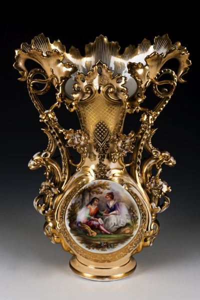 Isabelino | Jarrón Isabelino S.XIX | MutualArt