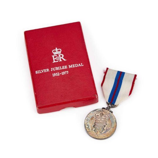 Jubilee | A QUEEN ELIZABETH II 1977 SILVER JUBILEE MEDAL (1977) | MutualArt