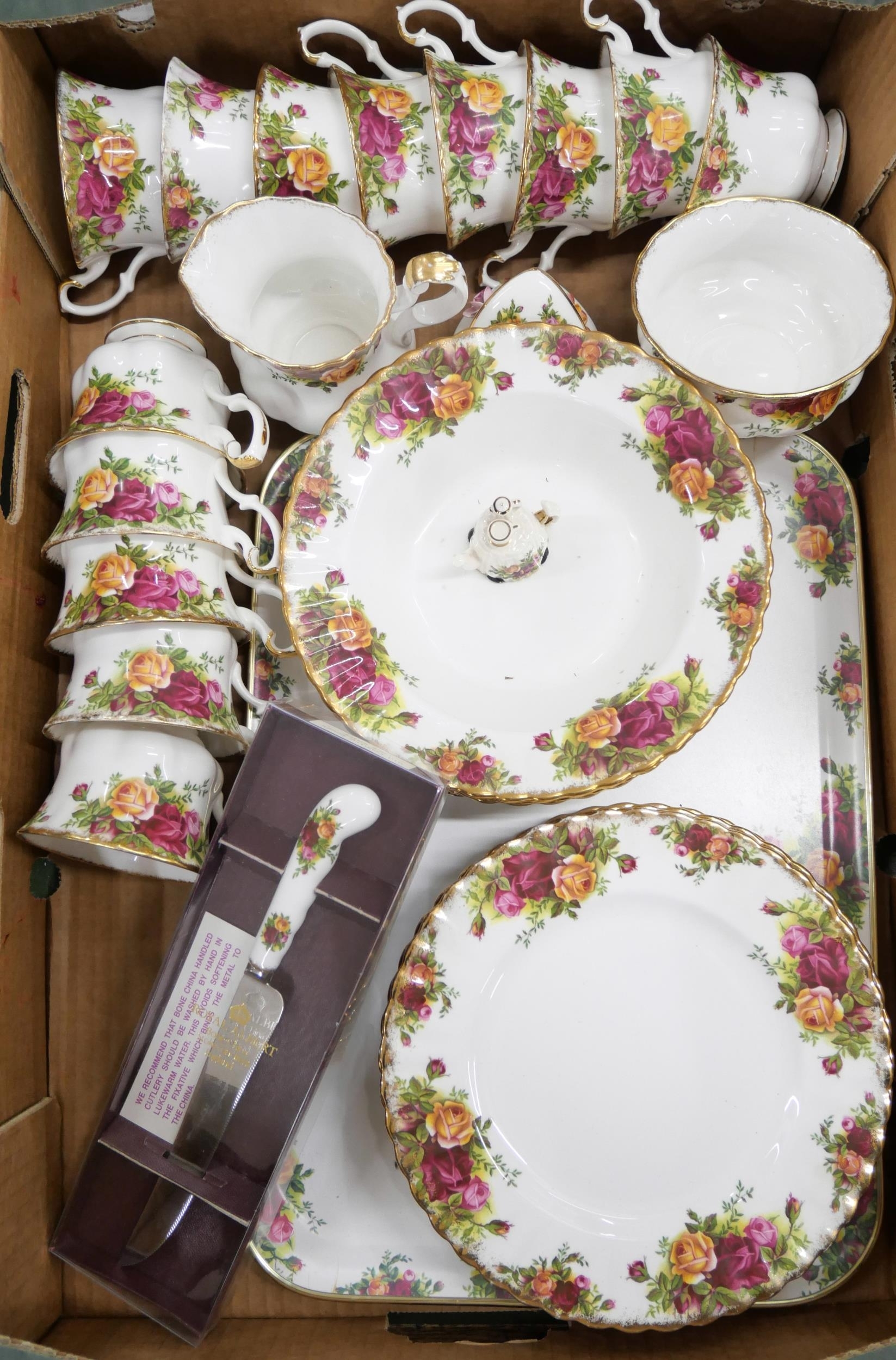 Royal Albert | A collection of Royal Albert Old Country Roses pattern ...