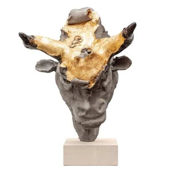 Jacek Opała | Golden Olympic bull (2024) | MutualArt