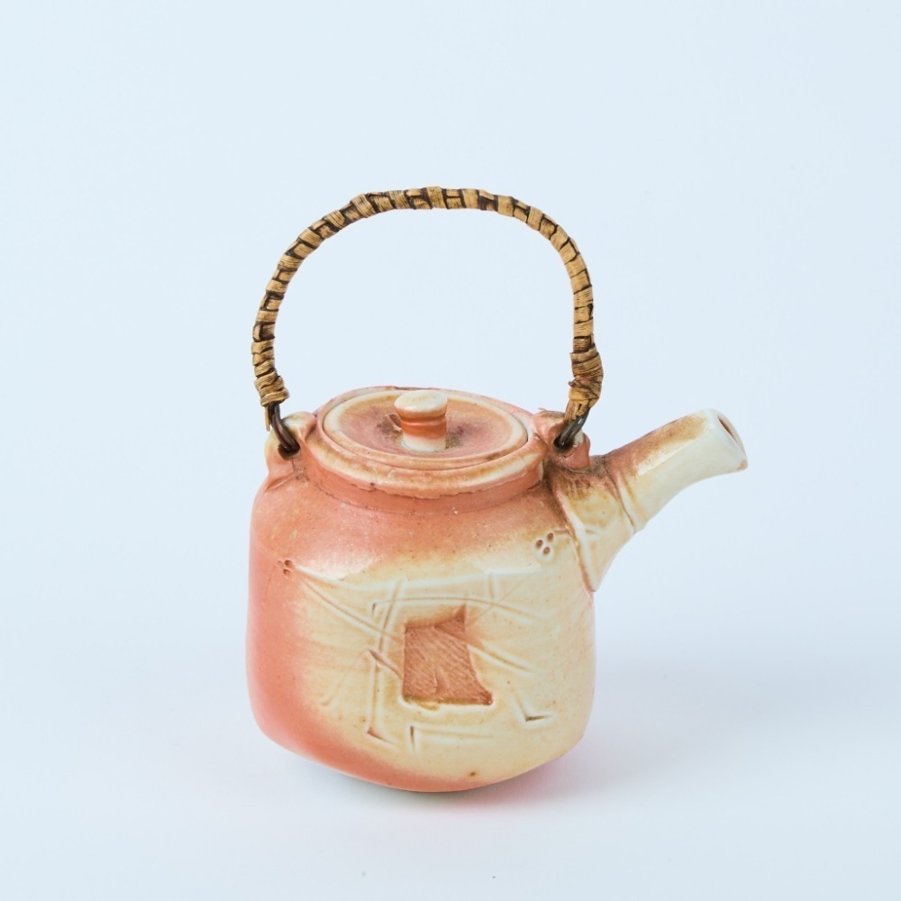 Chester Nealie | A Chester Nealie Shino Teapot | MutualArt