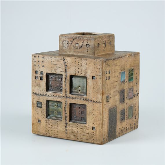 Rut Bryk | KERAMIKSKULPTUR/VAS | MutualArt