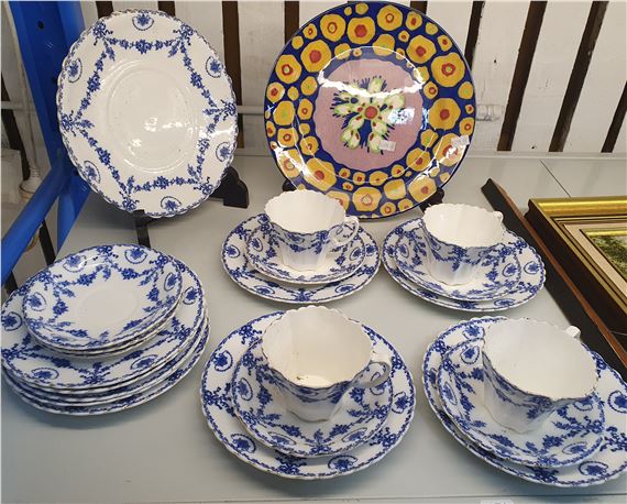 Shane Ridge | A FOLEY TRANSFERWARE PART TEA SET | MutualArt