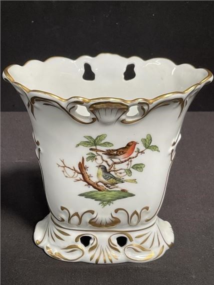 Herend Porcelain Factory | Herend hand painted porcelain vase | MutualArt