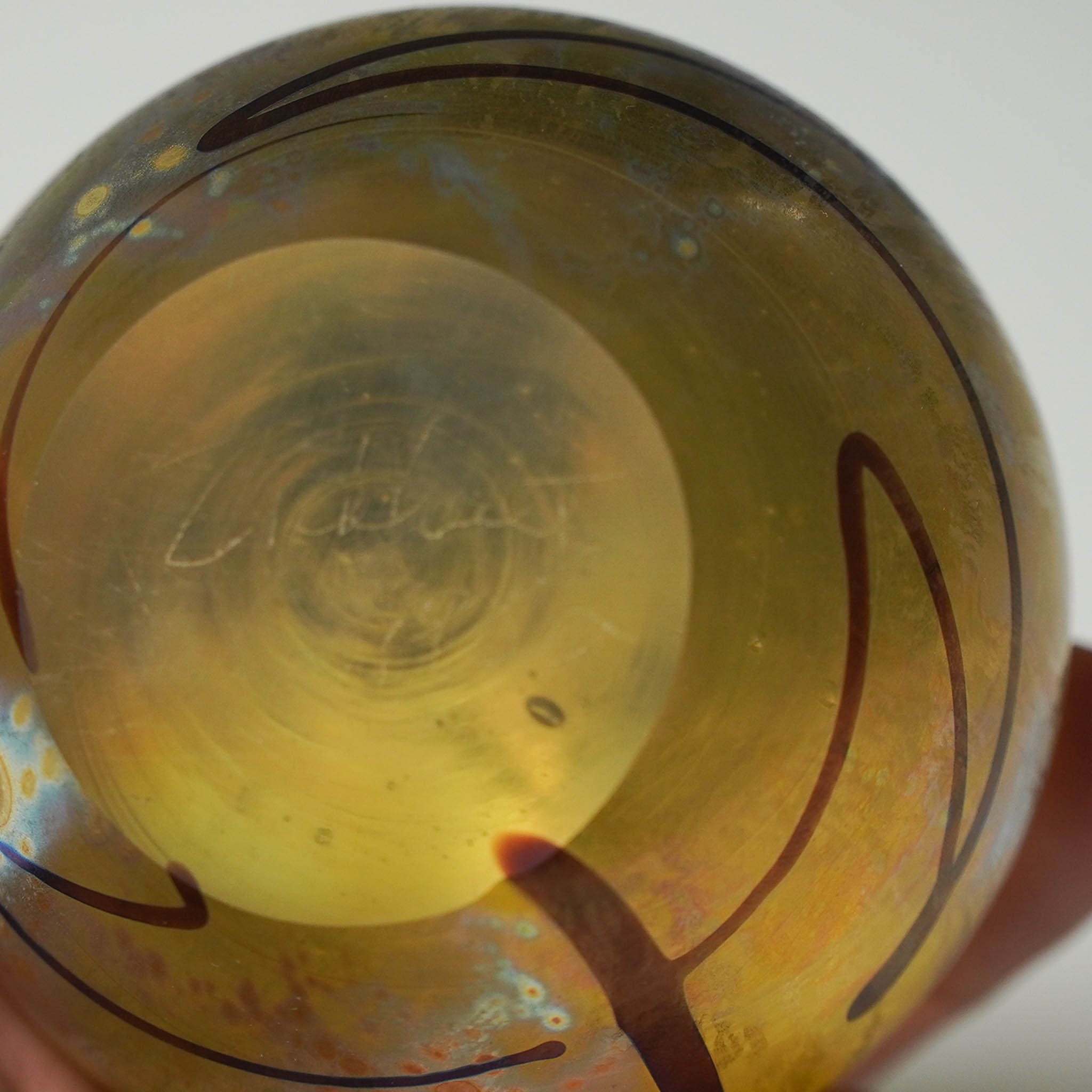 Robert Eickholt | PAPERWEIGHT | MutualArt