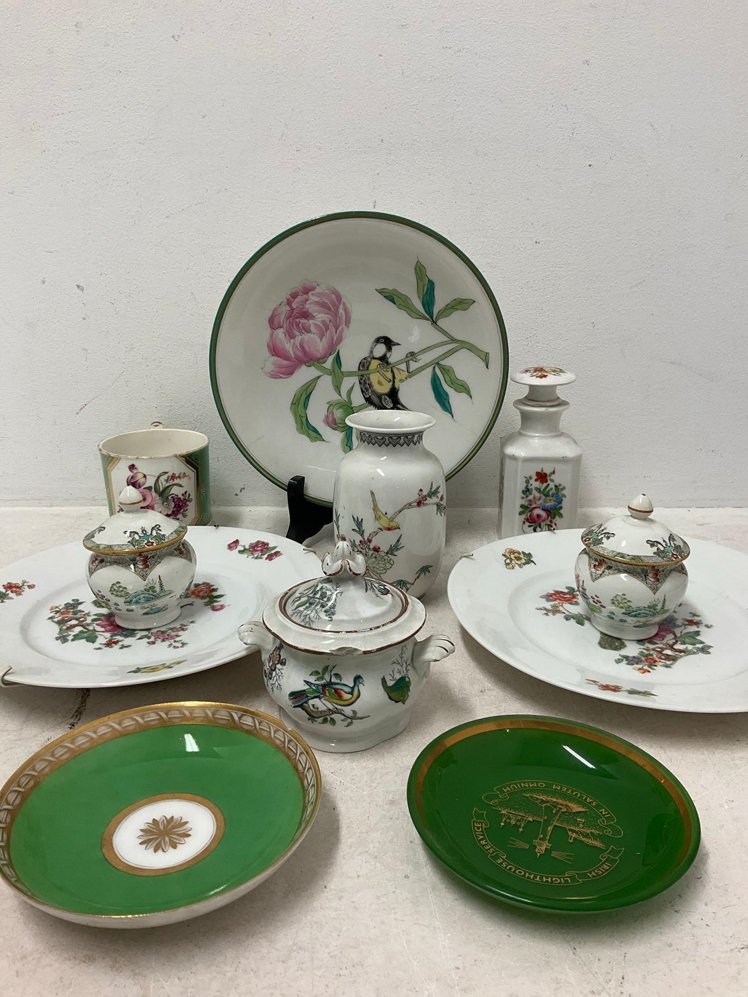 Thomas Goode | PAIR OF LATE 19TH / EARLY 20TH CENTURY SPODE LIDDED POTS ...