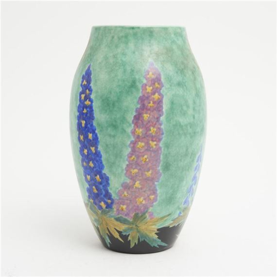 DeVon Stanfield | A MID-CENTURY CROWN DEVON VASE DECORATED WITH FLOWERS ...