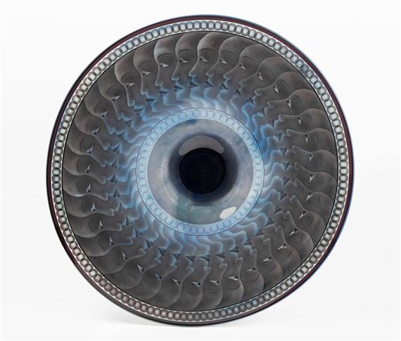 Eileen Gordon | A Kevin Gordon studio art glass compote, 'Paradox Faces ...
