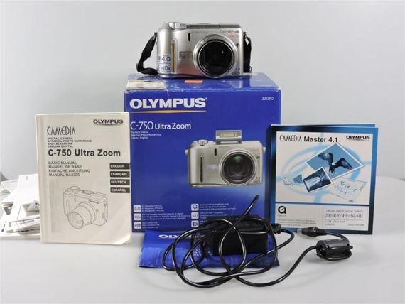 Betty V. Devonald | OLYMPUS C-750 ULTRA ZOOM | MutualArt